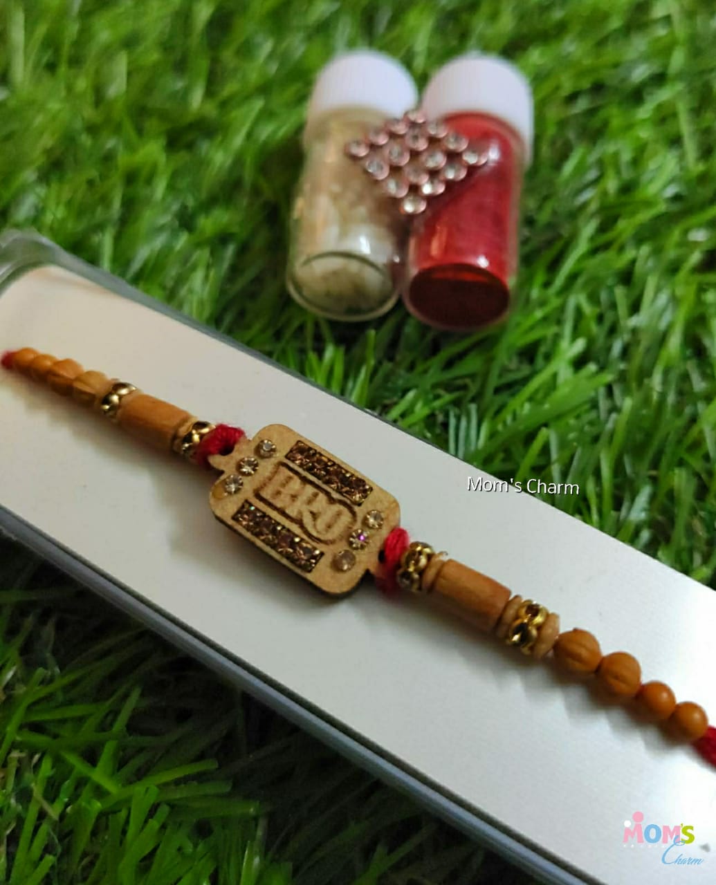 Bro Chandan Fragrance Rakhi – Mom’s Charm