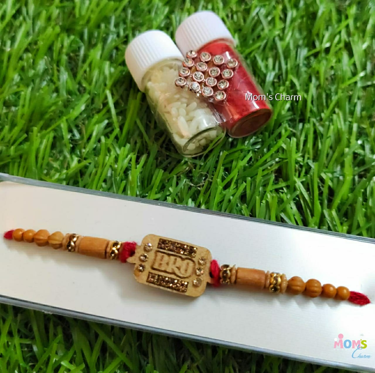 Bro Chandan Fragrance Rakhi – Mom’s Charm