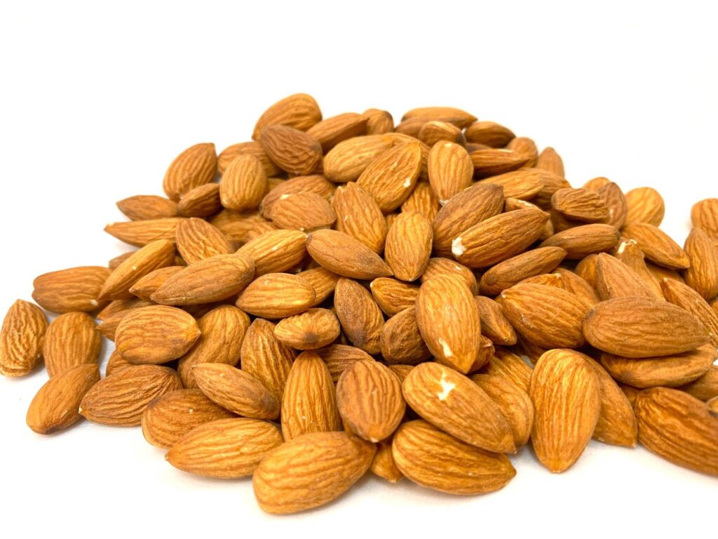 Premium Kagzi Almonds (Afghanistan Badam Giri) – 1Kg – Mom’s Charm